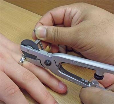 Precision Tools, Watchmaking Kits, & Jewellery Crafting Equipment