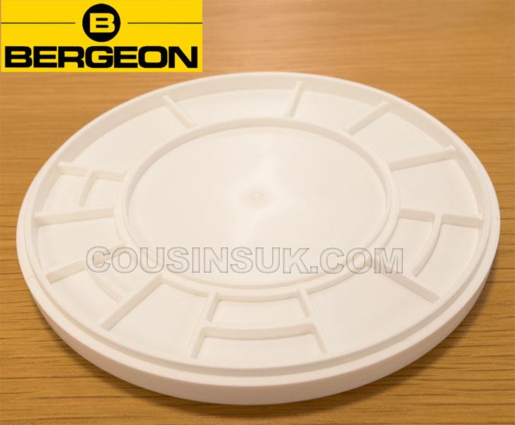Dust Cover on Divider Tray